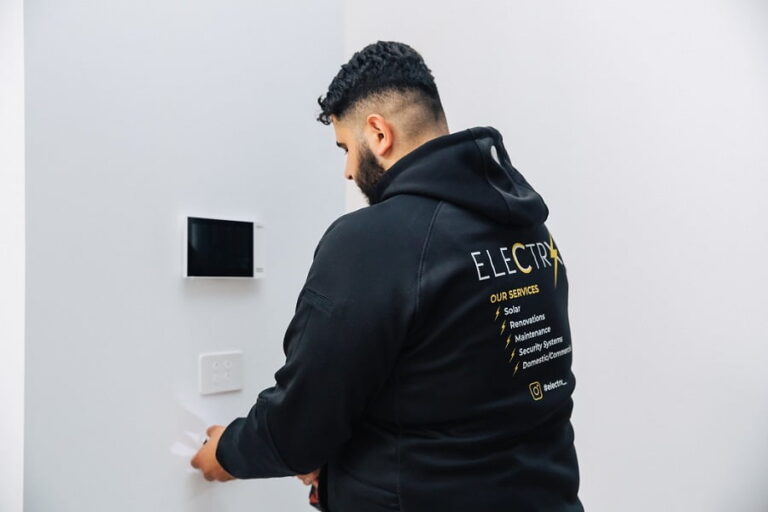 Electrician in Melbourne's West | 24/7 Residential & Commercial | Electrx